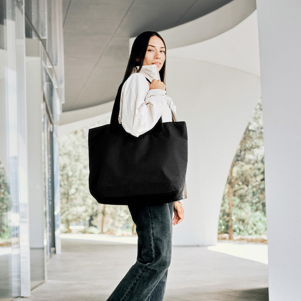 Elements Tote (L)